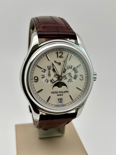 Patek Philippe Annual Calender 5146G 2006 | Collectiblewatches