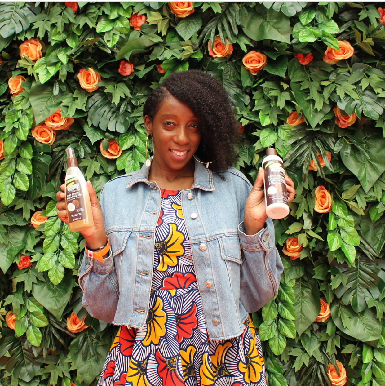 The 'Tia' Tropical Wall | londonflowerwallco