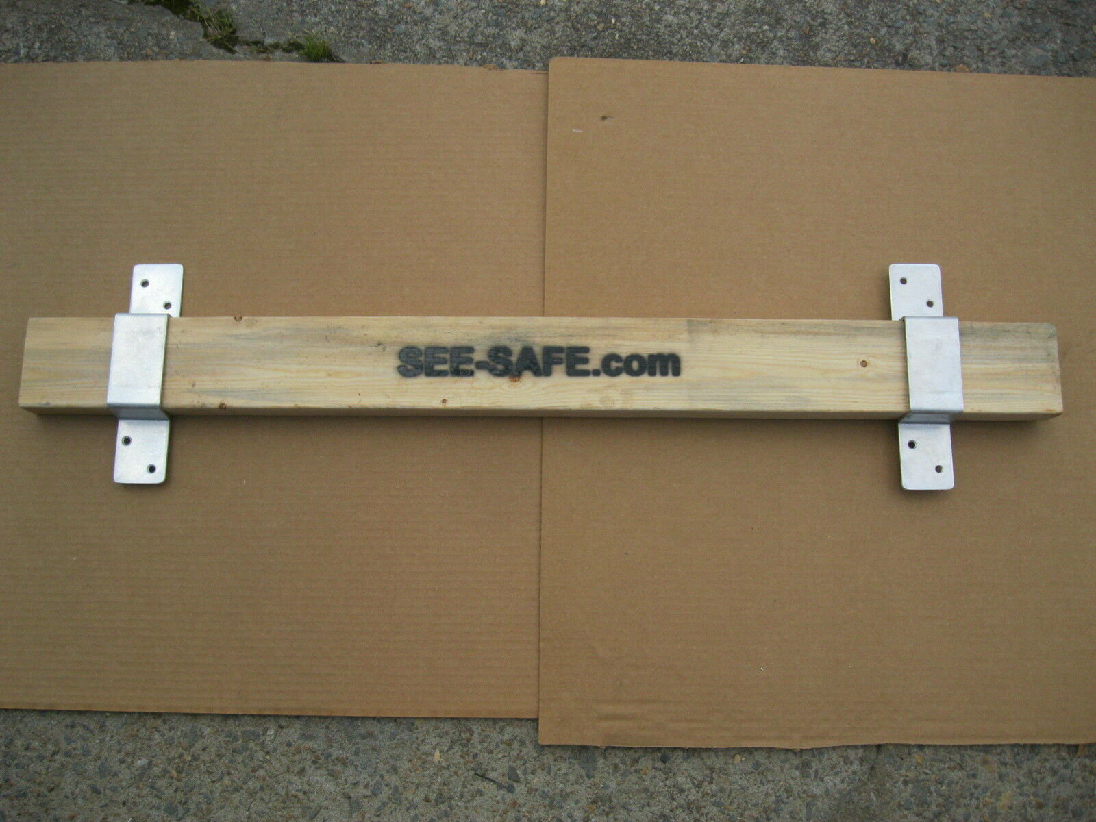 see-safe-security-door-lock-barricade-2x4-board-complete-kit