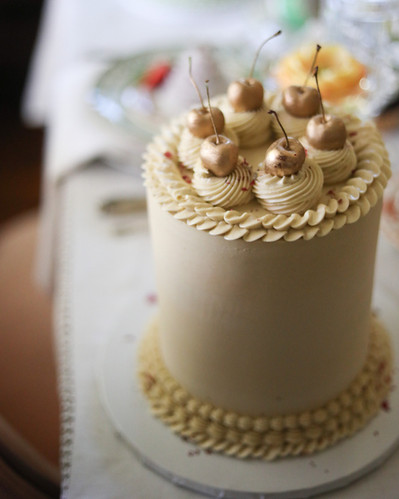 Golden Frills Cake | bittersweet-bakery