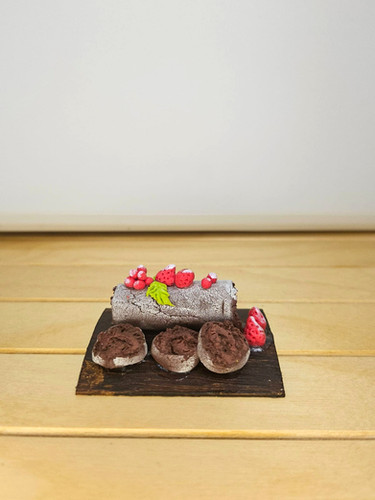 Miniature Food - Clay Log Cake | Fun With Artz