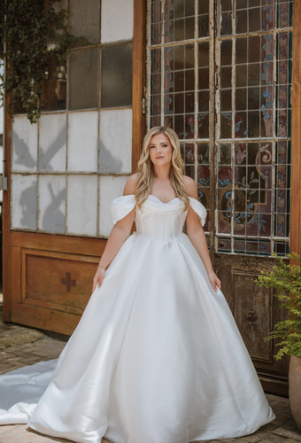 Victoria | Samantha Woo Bride