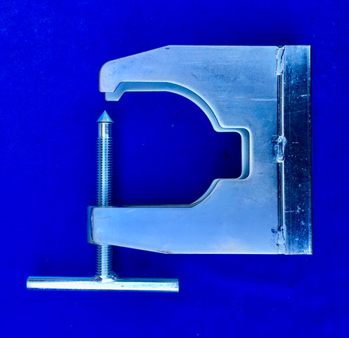 Crankcase Splitting Tool (AM) for Stihl and Husqvarna Chainsaw | Outbushman