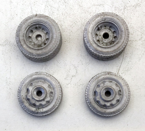 R803 - Pre-War Car Disc Type Wheels | model-bus-federation