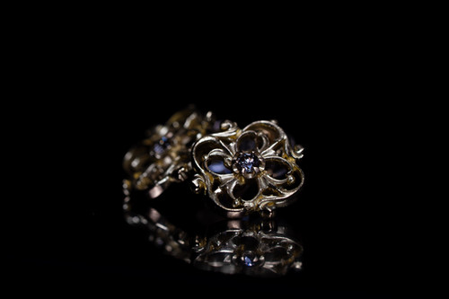 ACANTHUS RELIEF PIERCE pair | KOU SATOH OFFICIAL