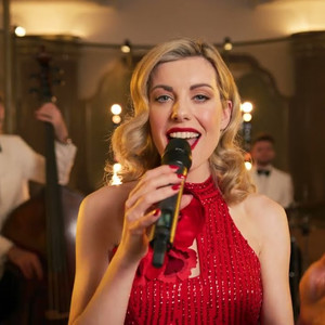 Sarah Goodwin | London based Jazz and Swing Singer | Home