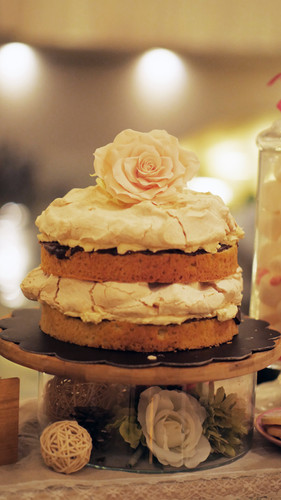 Rustic Pavlova Cake | home