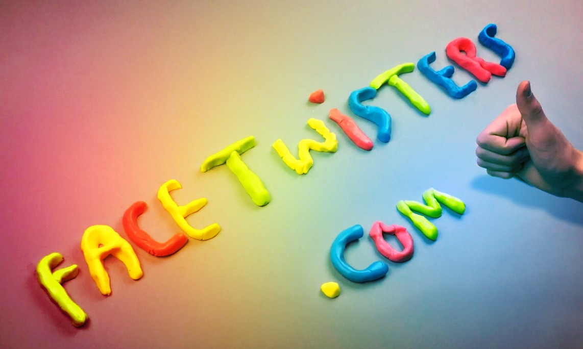 Novelty Displays | Face Twisters