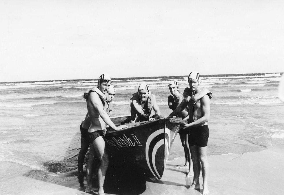 A Short History of the Anglesea Surf Life Saving Club - Presentation by ...