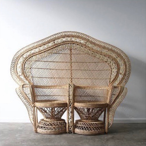 Peacock LOVE SEAT | Style Studio