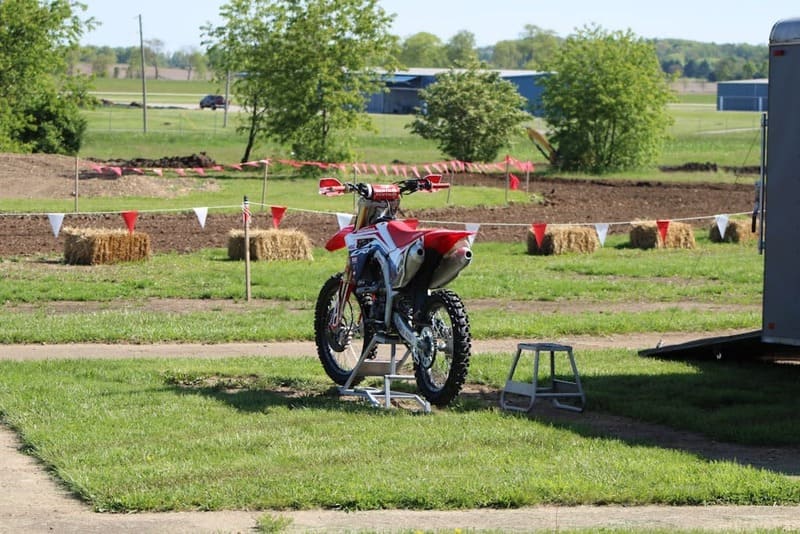 Kredit Motor CRF DP Rp5 Juta, Berapa Cicilan per Bulan? - Blog Tunaiku