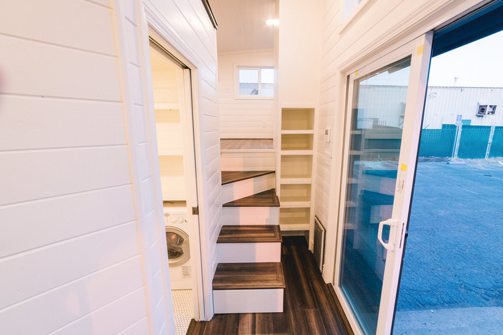 California Tiny House | United States | Tiny House Builders California Tiny House | United States | Tiny House Builders