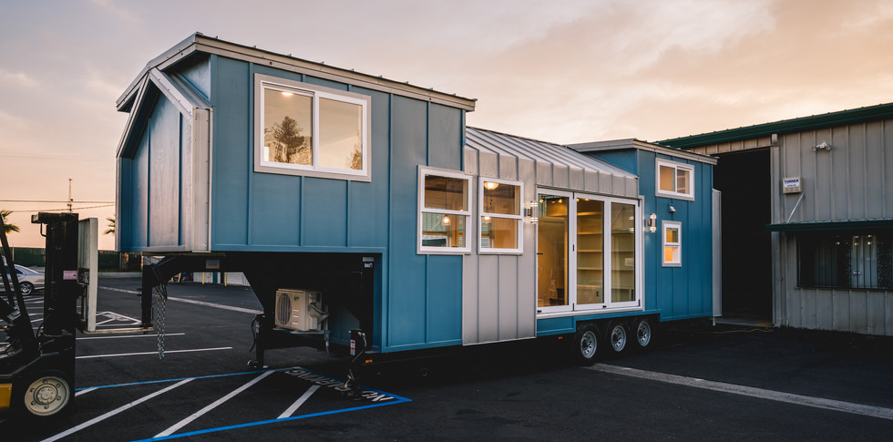 California Tiny House | United States | Tiny House Builders California Tiny House | United States | Tiny House Builders