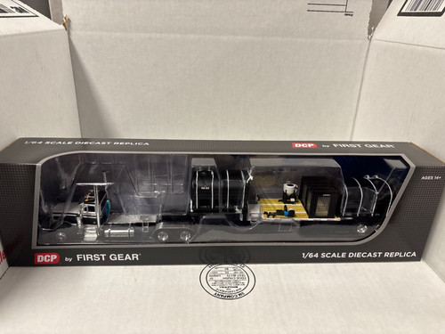 1/64 DCP Pete 379 w/ Demco Liquid Tender Trailer | Farmer Toy Store