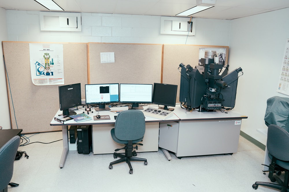 Microsonde electronique (Electron Probe MicroAnalyzer - EPMA) | MicroLab