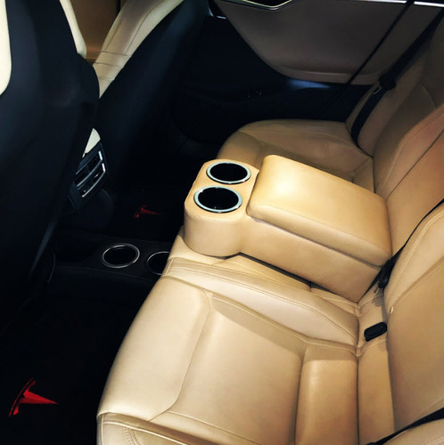 Tesla Model S - Rear In-Seat Console