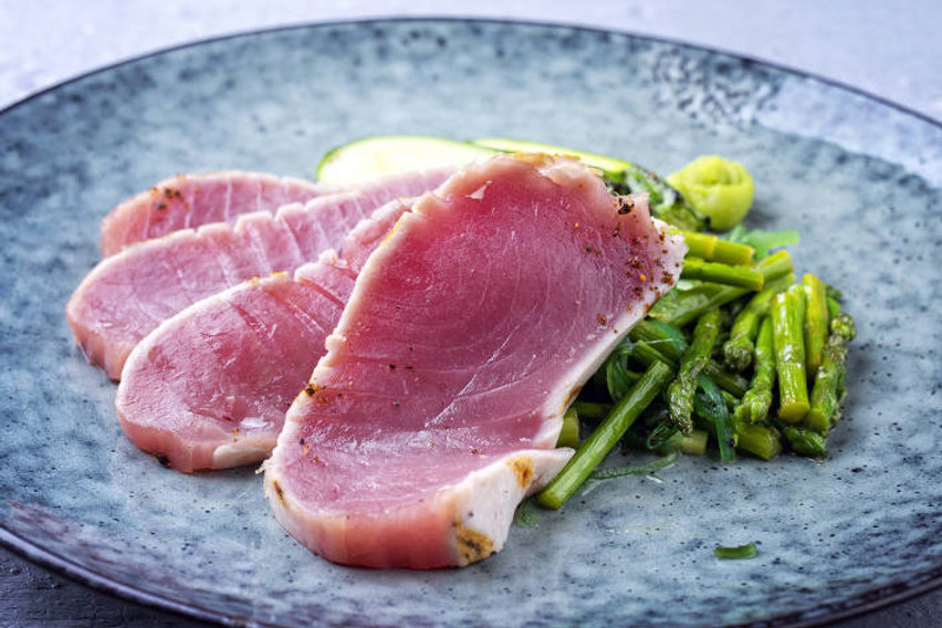 PAN COOKED TUNA WITH ASIAN GREENS