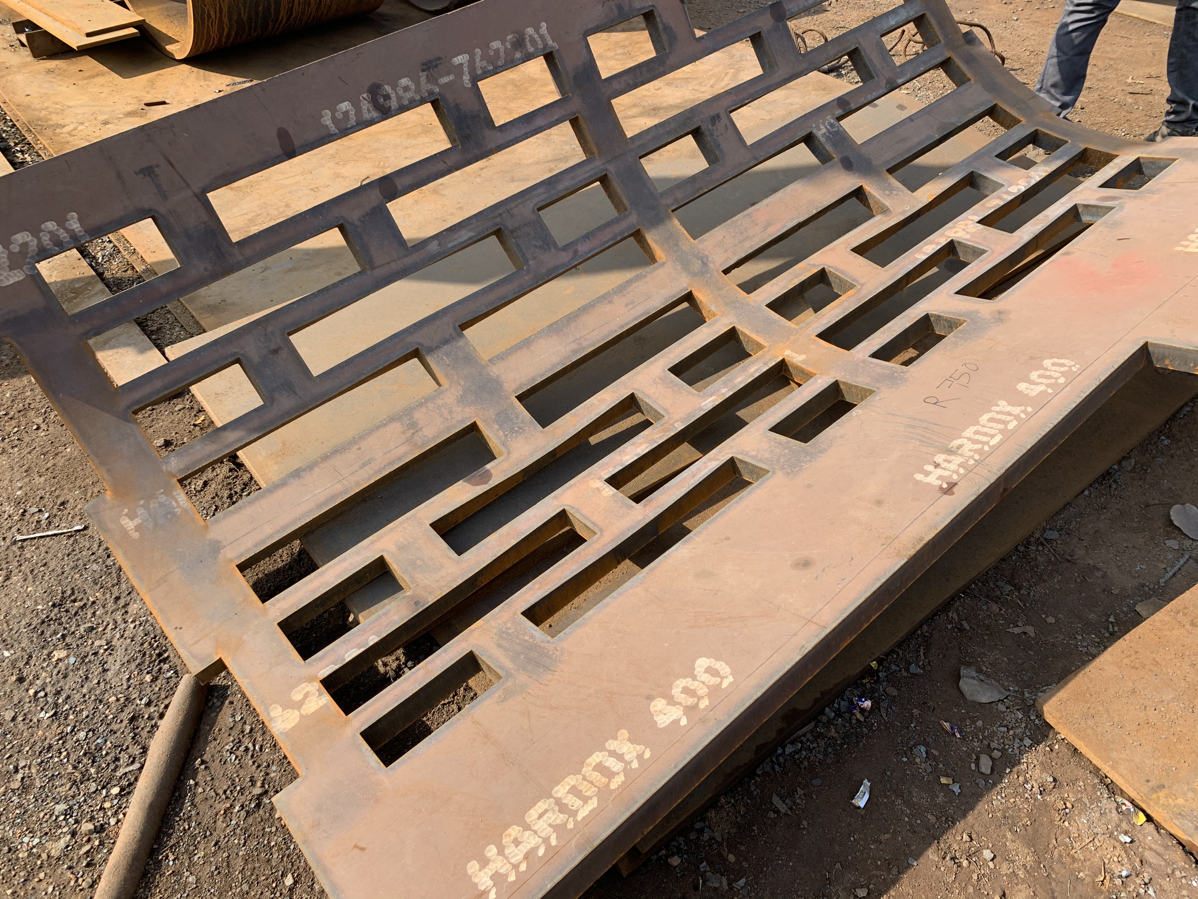 HARDOX WEAR Solutions | Utkal Engineers Pvt Ltd