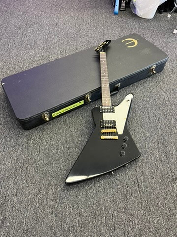 Epiphone 2002 Explorer with Hardcase Locking Tuners and Duncan pickups ...