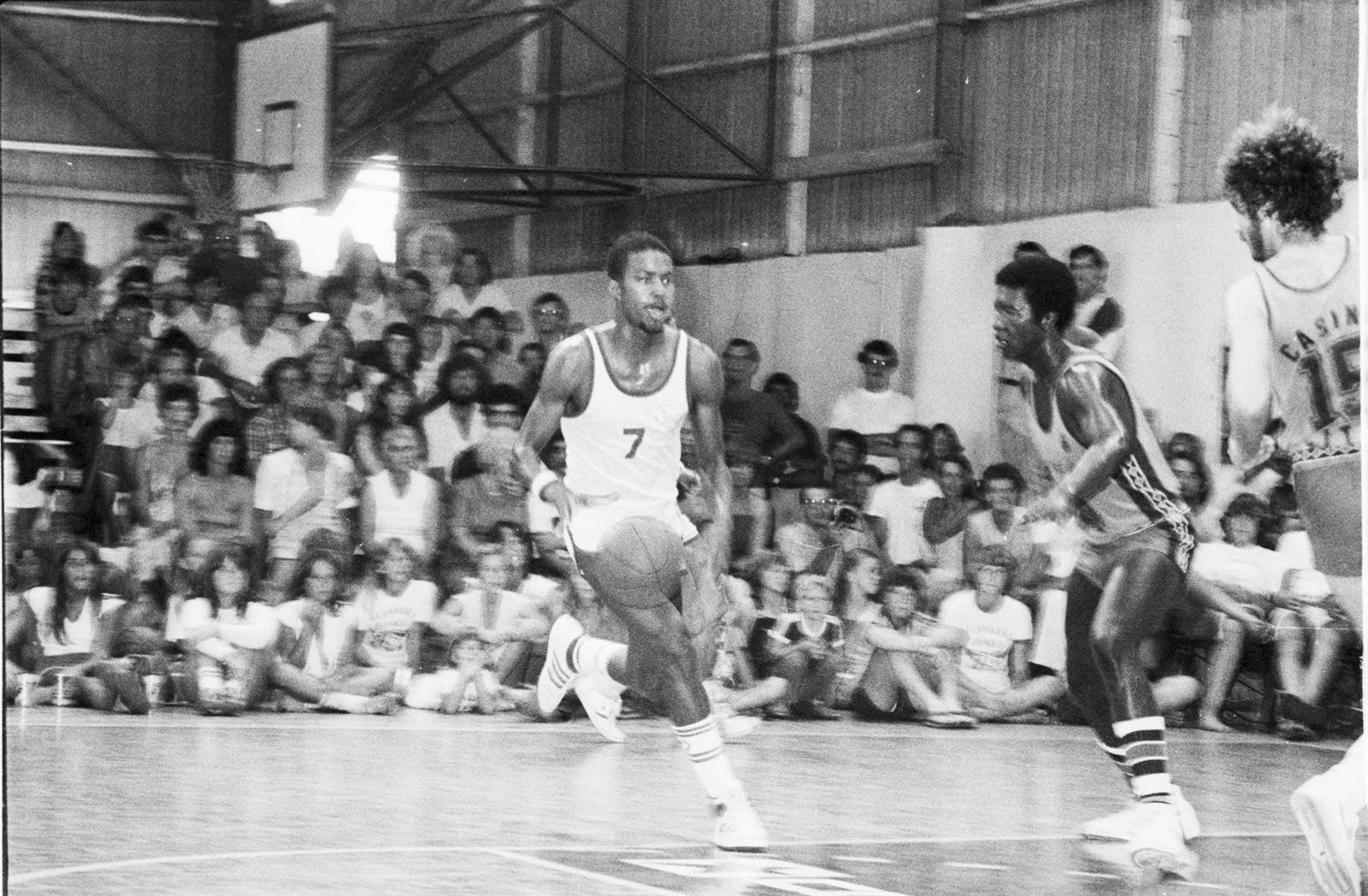 Benny Lewis #7 | Hawks Heritage