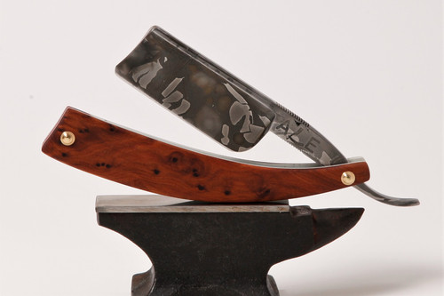 Canister Damascus Straight Razor. | Ale Razors