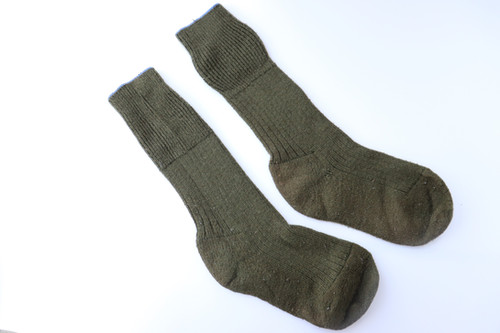 CANADIAN FORCES ISSUED WOOL OD SOCKS | MTL ARMORY