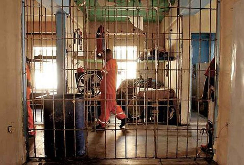 Lo visible de lo invisible: prisiones Entrevista a dos prisioneros