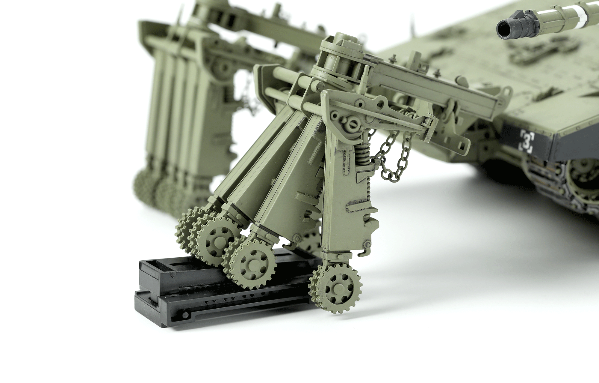 Meng Model 1/35 Israel MBT Merkava Mk.4/4LIC w/ Nochri | Gibney Models