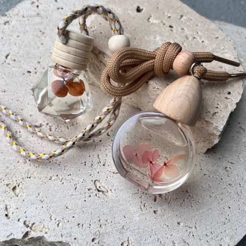 Hanging Floral Diffuser | Knots & Letters