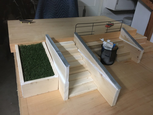 5' by 5' Wood Grain and Metal Fingerboard Park | FBSM Obstacles