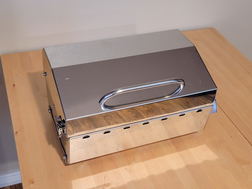 Grill with Mounting Bracket | RV RAIL