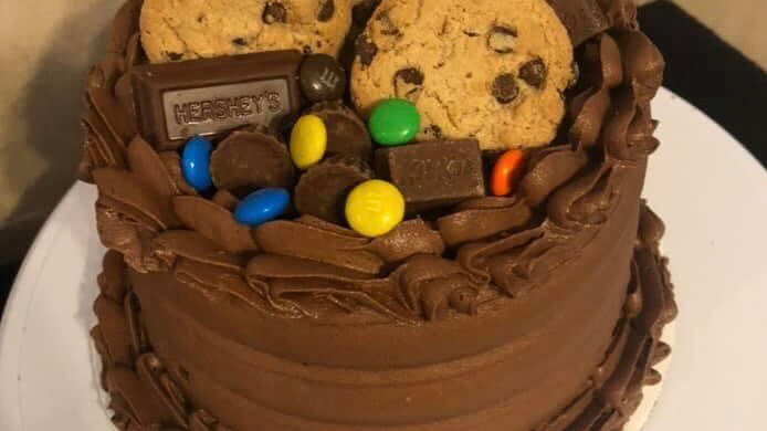 6” round 2 layer cake | Kendra’s Cake