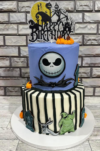 The one with the custom tiered cakes | Kendra’s Cake