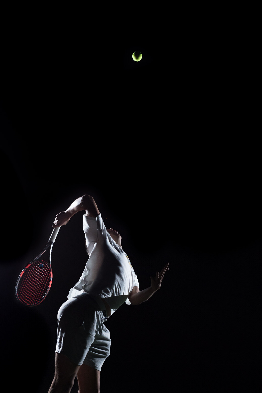 Freezing action with flash