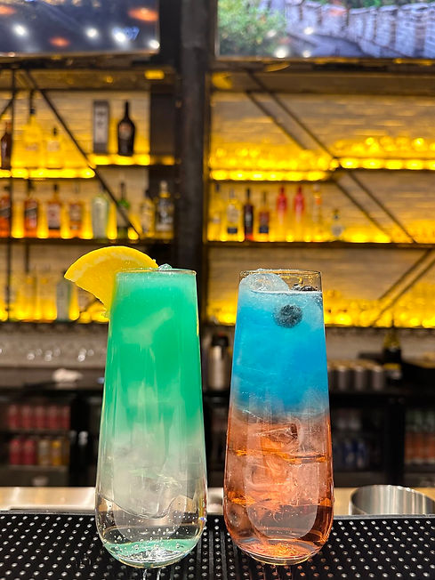 Golf It Up | Toronto Indoor golf & bar | Golf drving range | Golf simulator