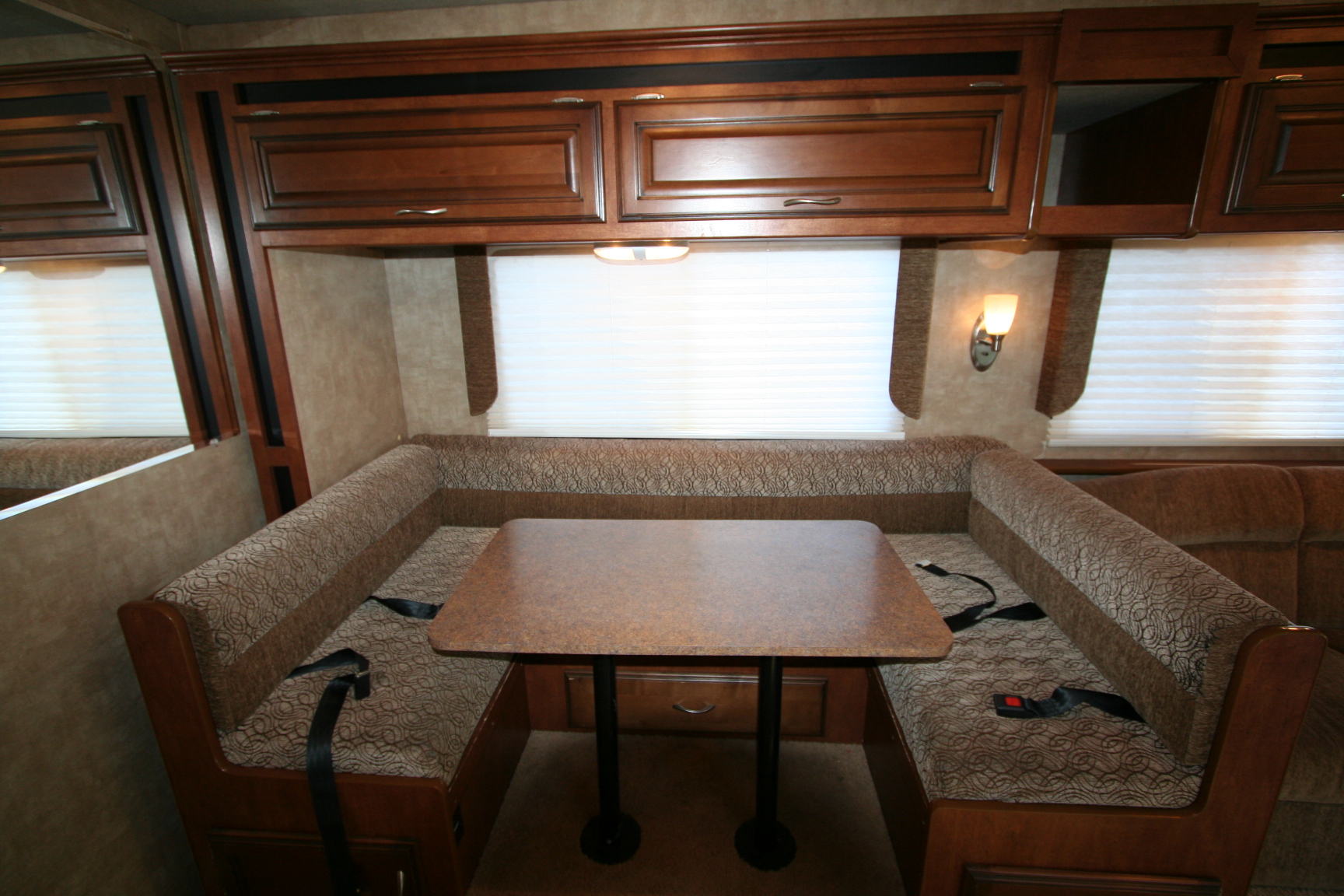 31C Class C | RV Rental | RV Phoenix, LLC