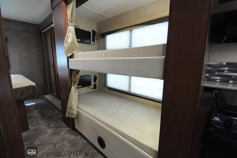 Ace 30.2 | RV Rental | RV Phoenix, LLC