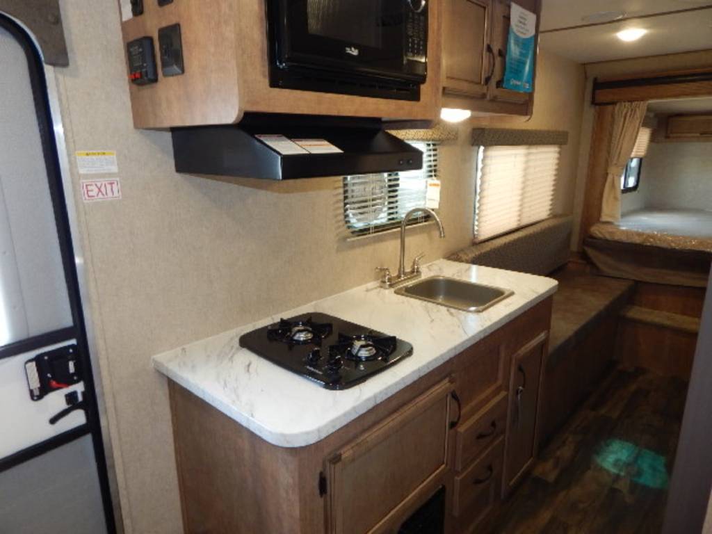 19BHS Launch | Camper Rental | RV Phoenix, LLC