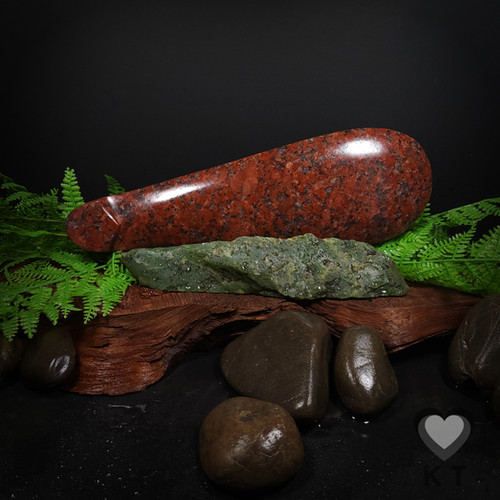 African Red Kiriweti Patu - Medium | Kowhatu Taonga