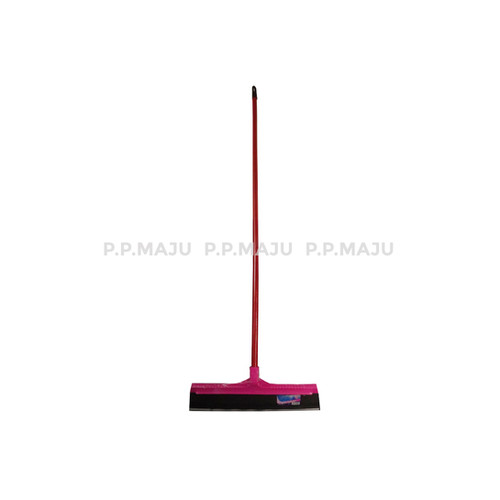 2830 Water Pusher / Broom with Wooden Handle | Perniagaan Pembekal Maju ...