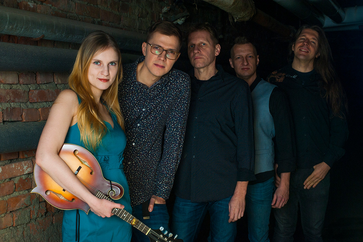 Caroline & the Lucky Ones | Country West Western