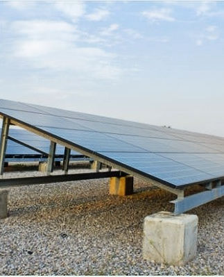 Over Easy Solar - Vertical Solar Panels for Green Roofs and Flat Roofs