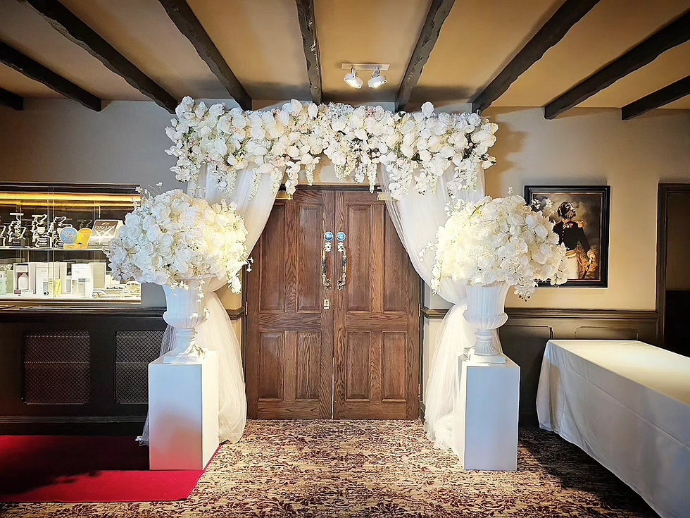 Square curtain arch with floral runner | enlightenmyday