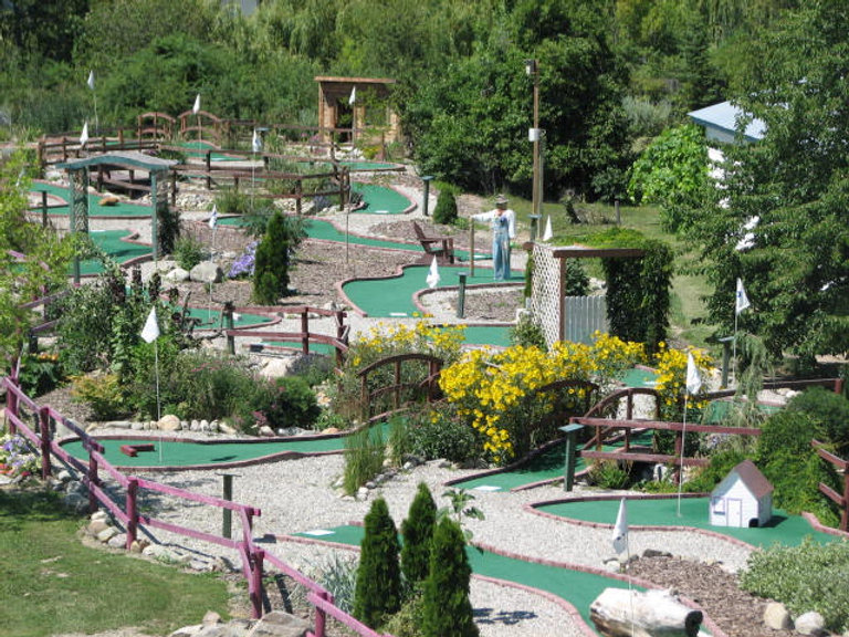Creston Mini Golf| Explore Creston Valley