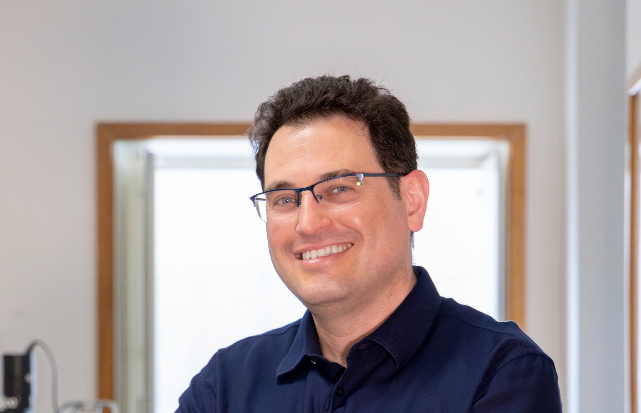Dr Lior Lipsky Ophthalmologist | Specialist Eye Surgeon