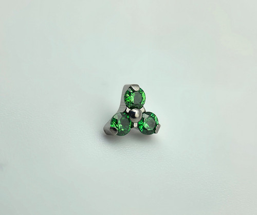 Nano green emerald trio attachment | Piercings by Georgia