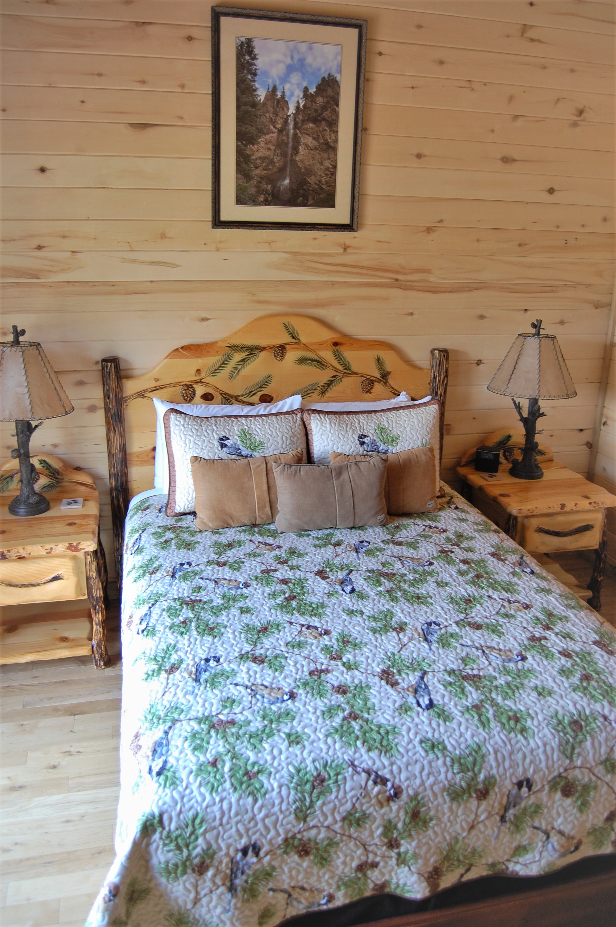 The Cabins at Hartland Ranch - Trails End Cabin - Three Bedroom Cabin