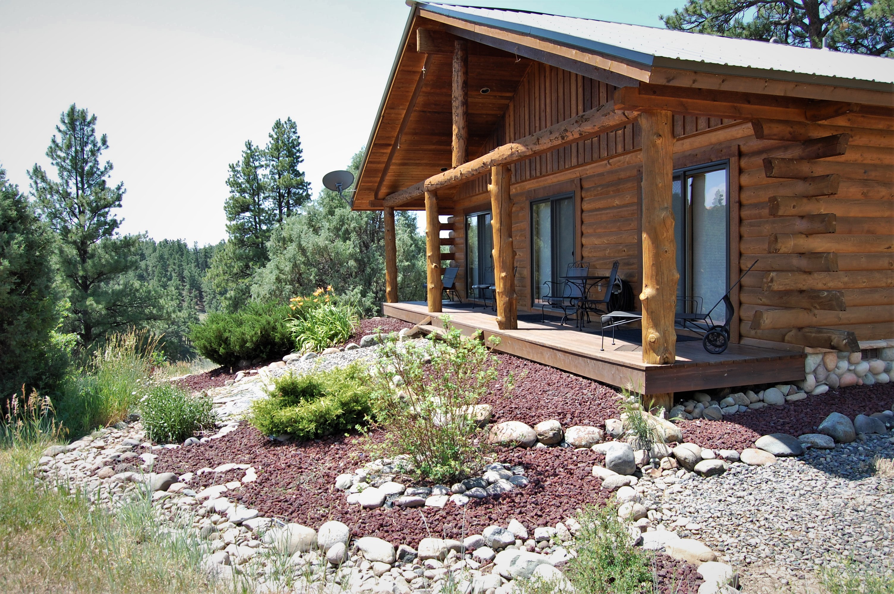 The Cabins at Hartland Ranch - Trails End Cabin - Three Bedroom Cabin