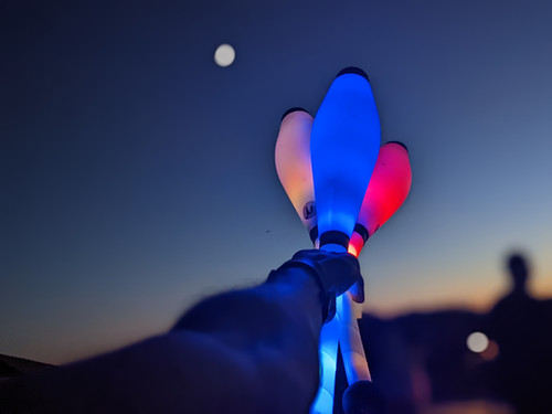 Combo Set of 3 Nebula 2.0 + Charger LED Juggling Clubs Kosmos | Flow Juggle