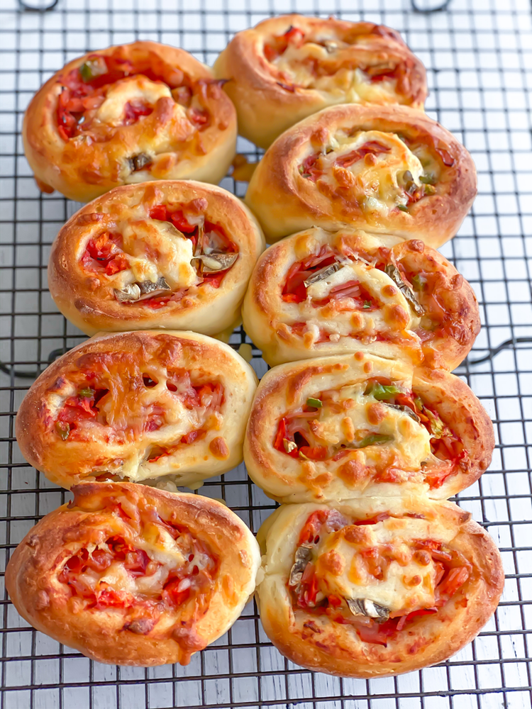 Scrumptious Pizza Scrolls!